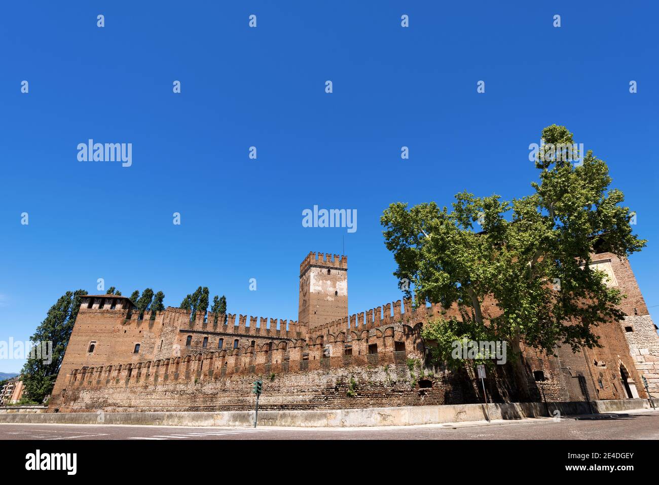 Castelvecchio. The medieval old castle (Scaligero) in Verona downtown ...