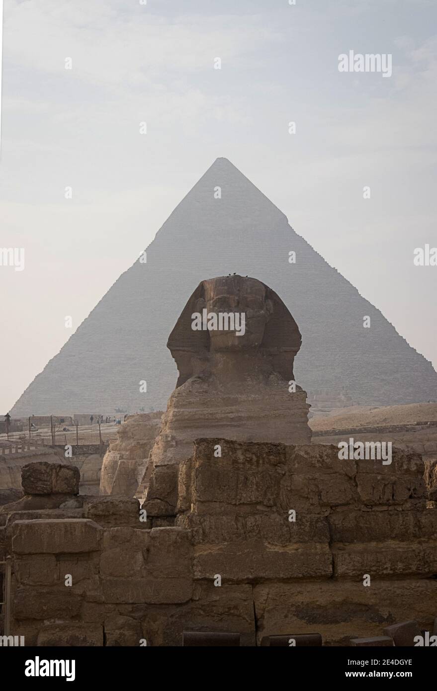 Pyramids Giza Statue High Resolution Stock Photography and Images - Alamy