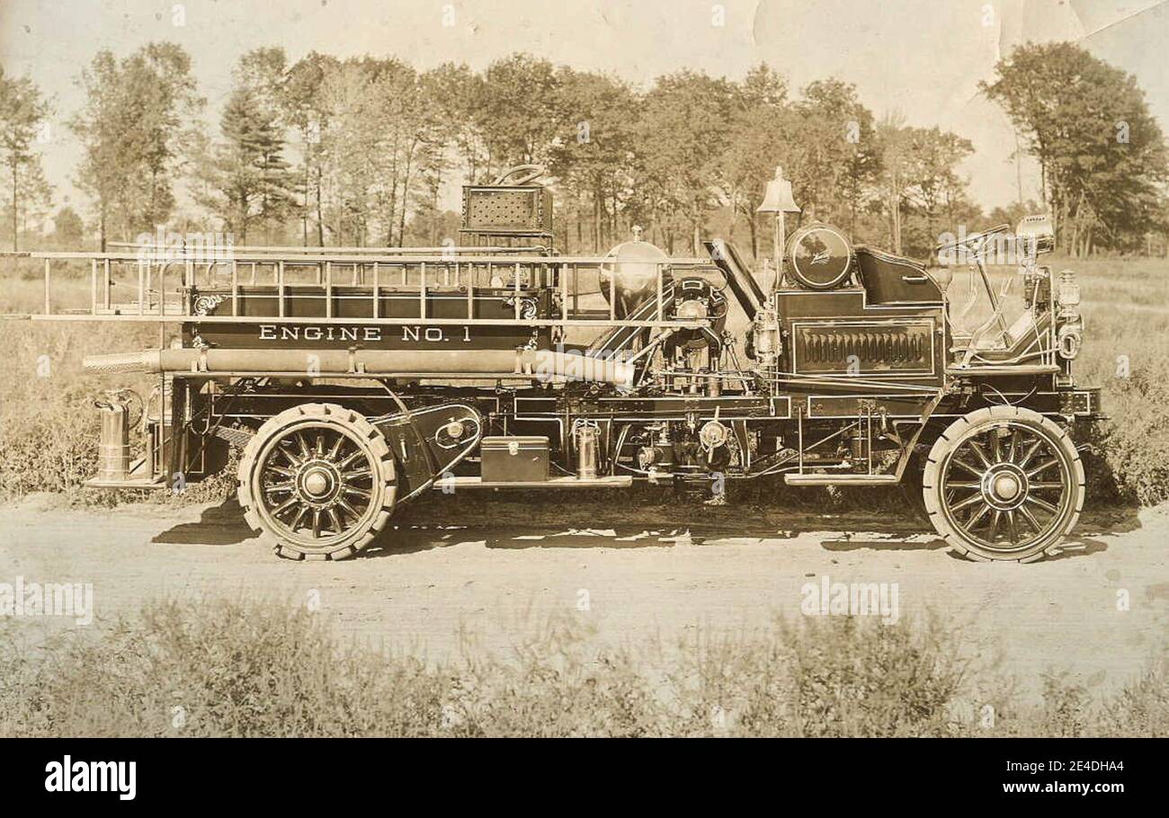 Modern Fire Engine High Resolution Stock Photography and Images - Alamy