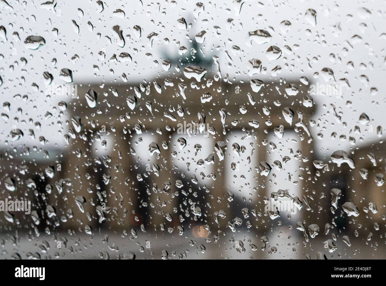 Berlin, Germany. 23rd Jan, 2021. The Brandenburg Gate can be seen ...