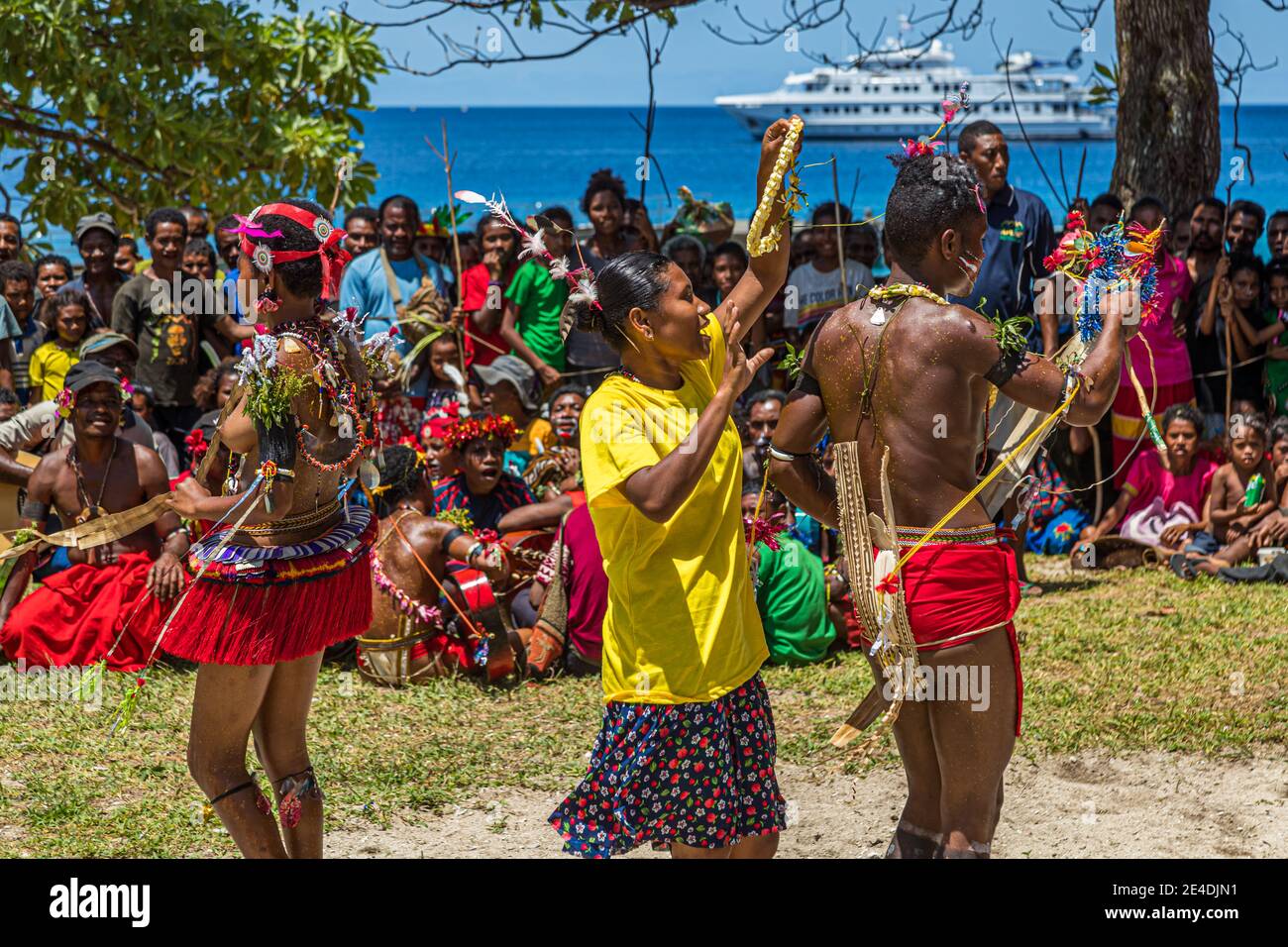 Trobriand islands mother hi-res stock photography and images - Alamy