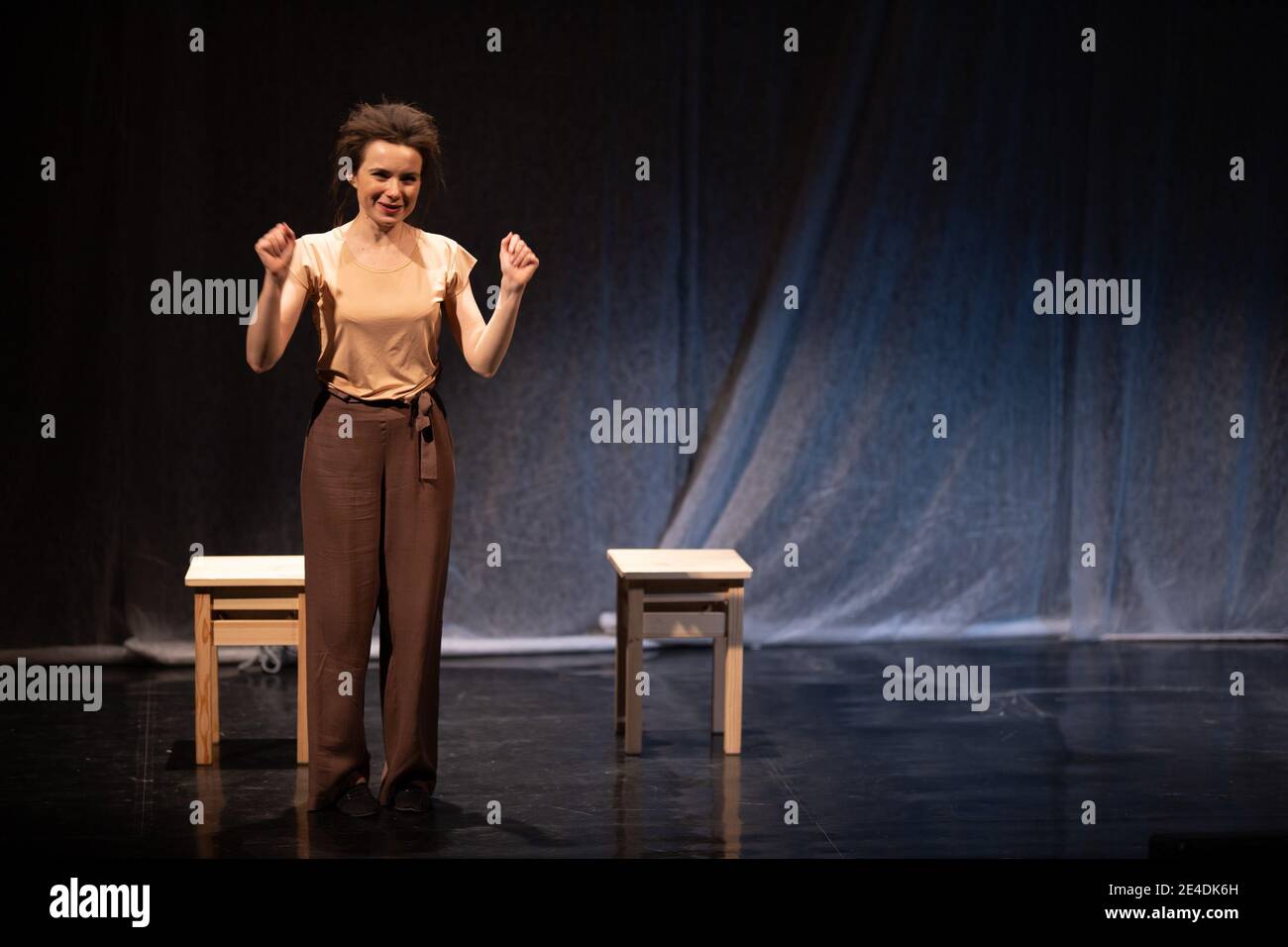 Actors and actresses play a modern lyrical performance of the show on ...