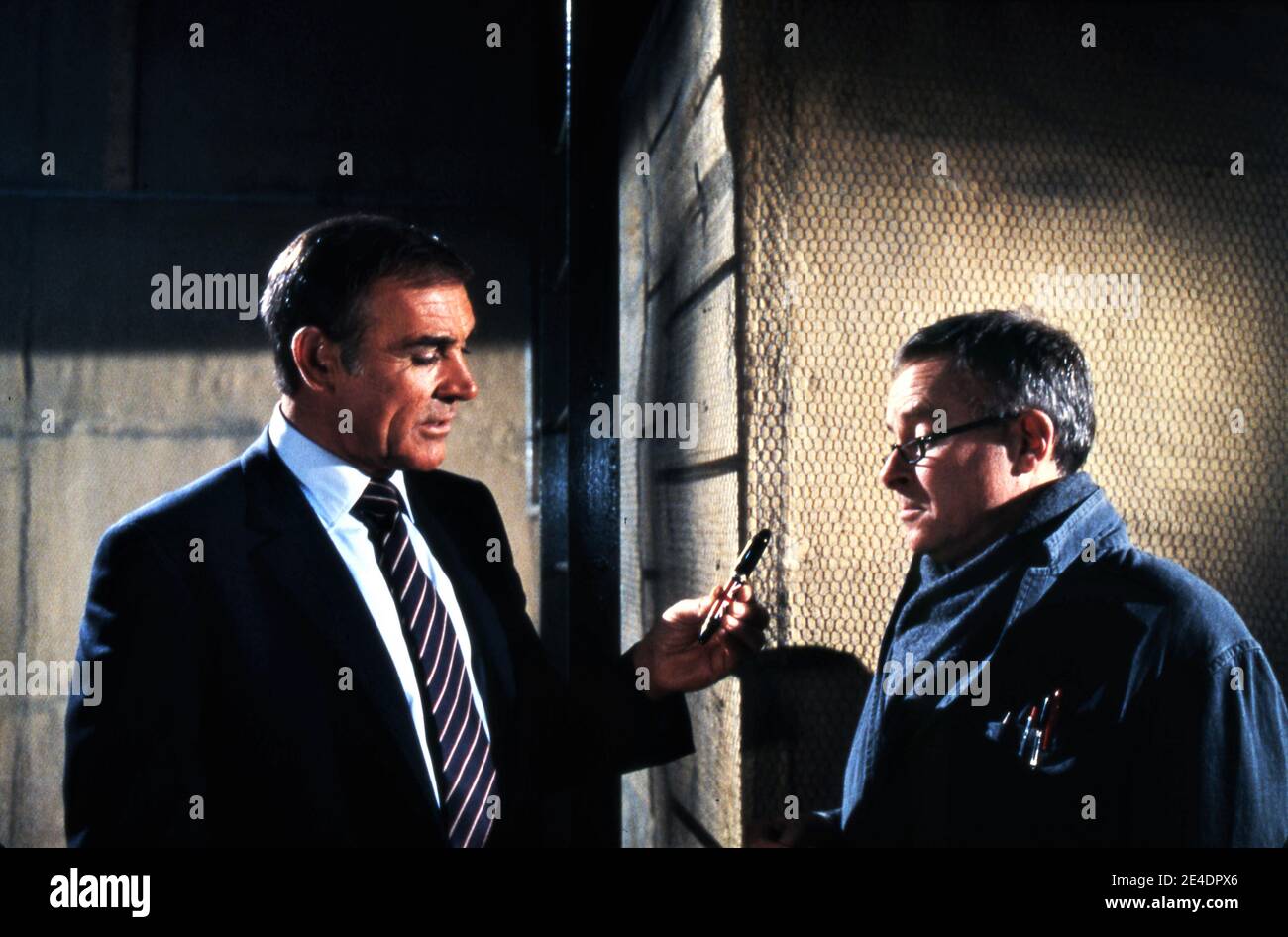 Sean connery in 1980s hi-res stock photography and images - Alamy