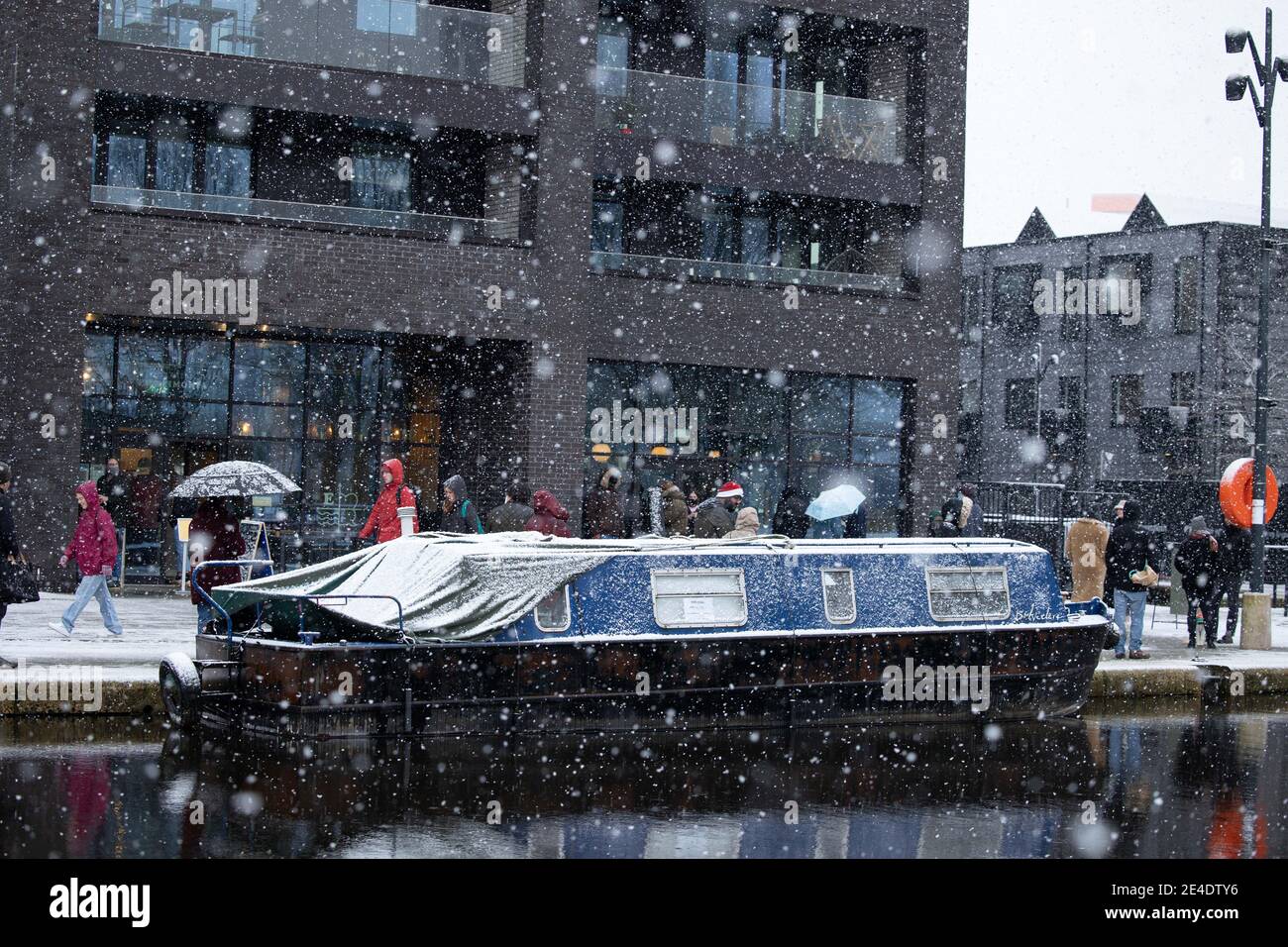 Pat scaasi hi-res stock photography and images - Alamy