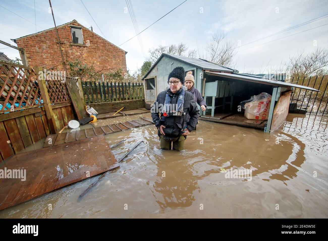 Denise richards during hi-res stock photography and images - Alamy