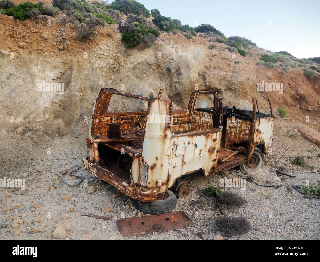 Rusty old Volkswagen minibus/van abandoned on a Greek island Stock Photo - Alamy