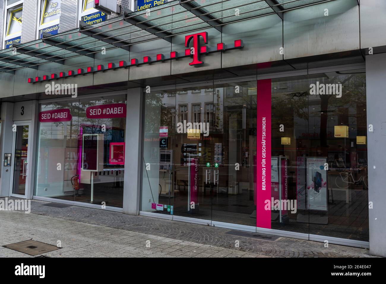 Shopping street bahnhofstrasse hi-res stock photography and images - Alamy