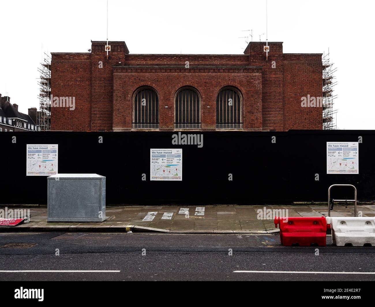 Hammersmith Town Hall Stock Photo - Alamy