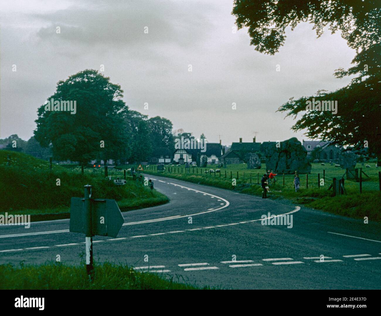 Avebury stone circle sunset hi-res stock photography and images - Alamy