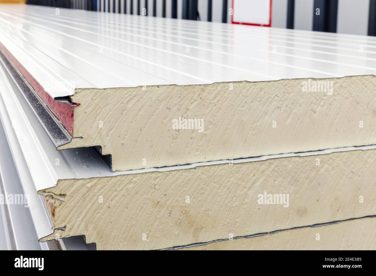 Insulated building panels hi-res stock photography and images - Alamy