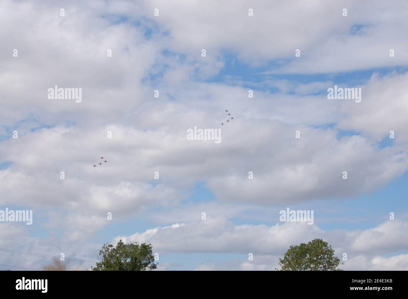 The red arrows fly over circuit hi-res stock photography and images - Alamy