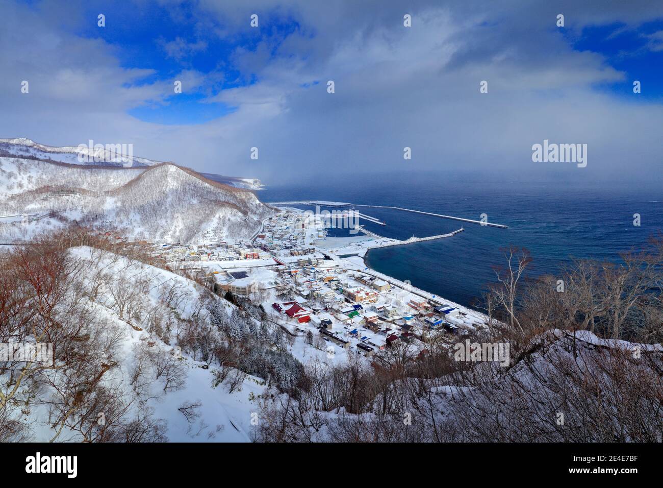 Rausu harbour hi-res stock photography and images - Alamy