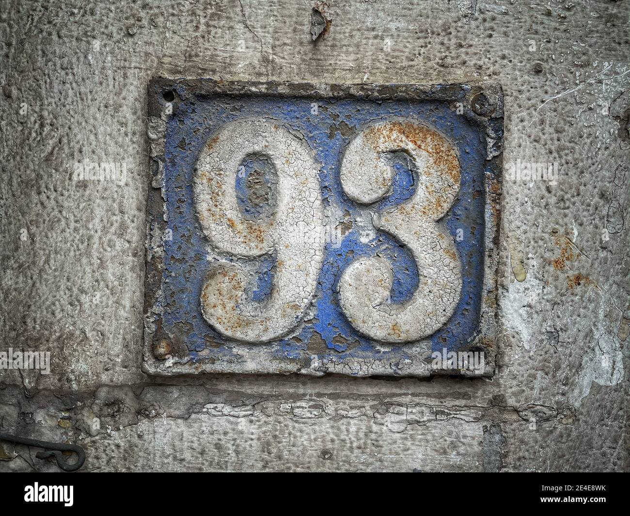 House number 93 sign hi-res stock photography and images - Alamy