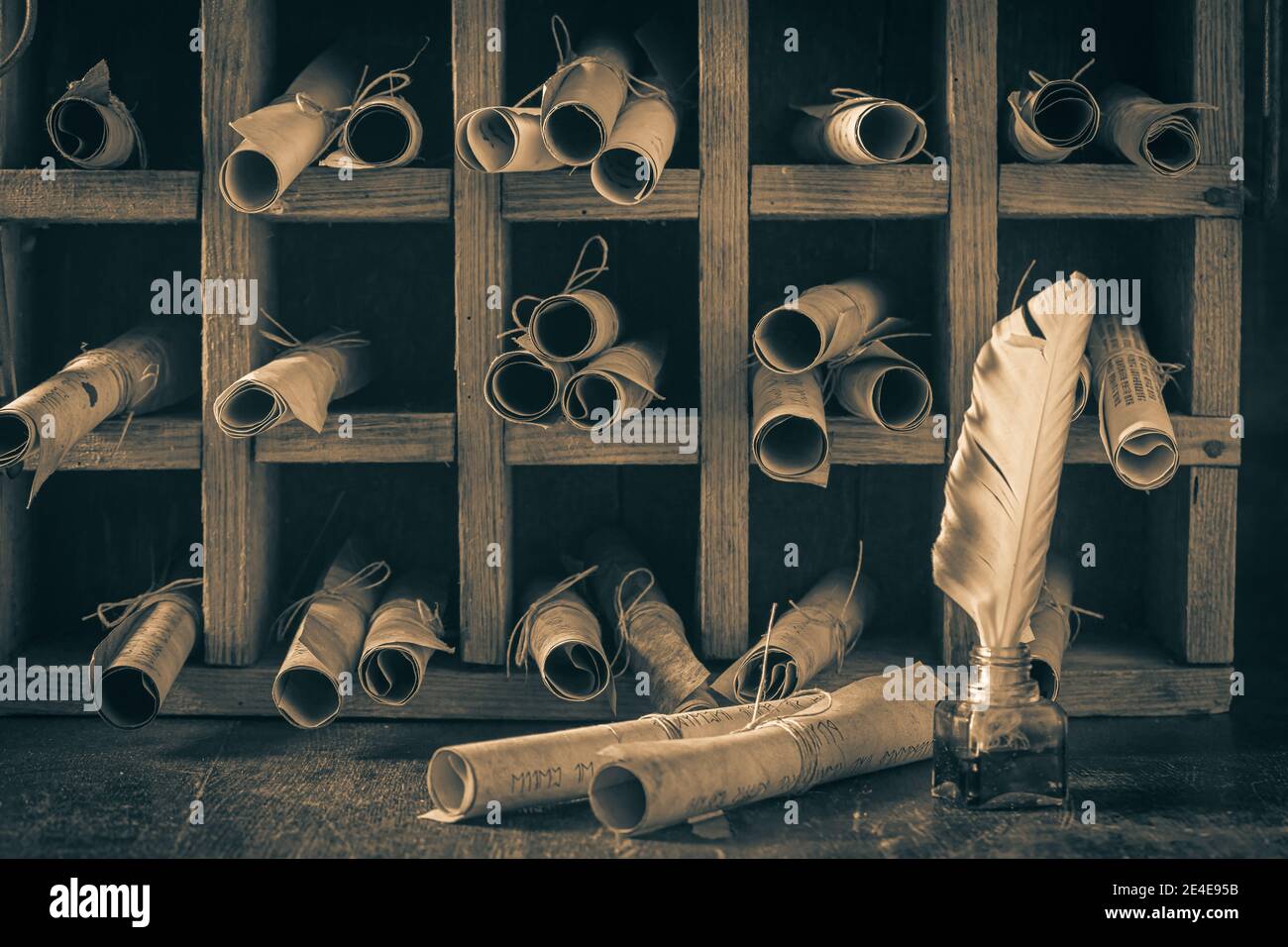 Papyrus scroll ancient library hi-res stock photography and images - Alamy