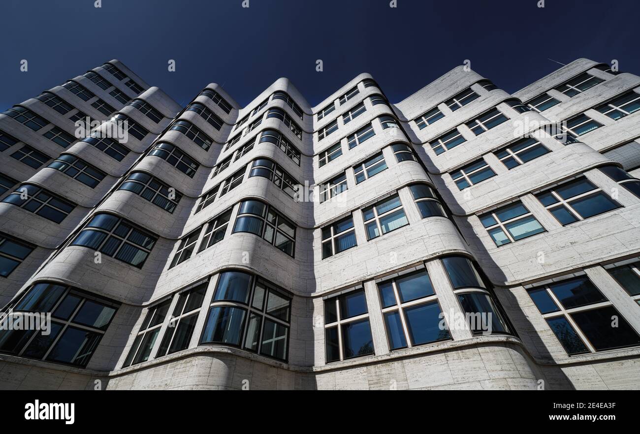 Shell-Haus in Berlin Stock Photo - Alamy