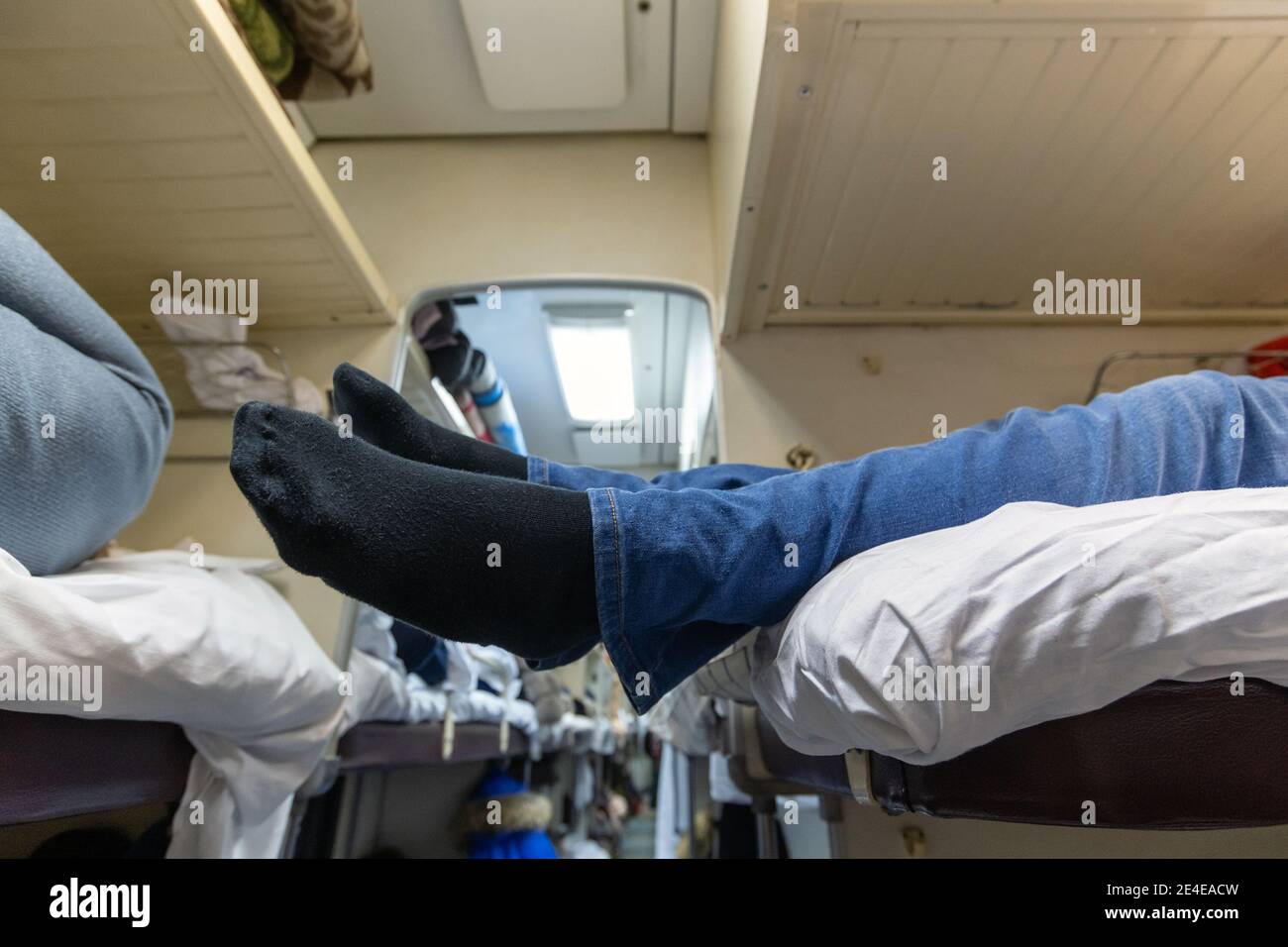 Train cabin bed hi-res stock photography and images - Alamy