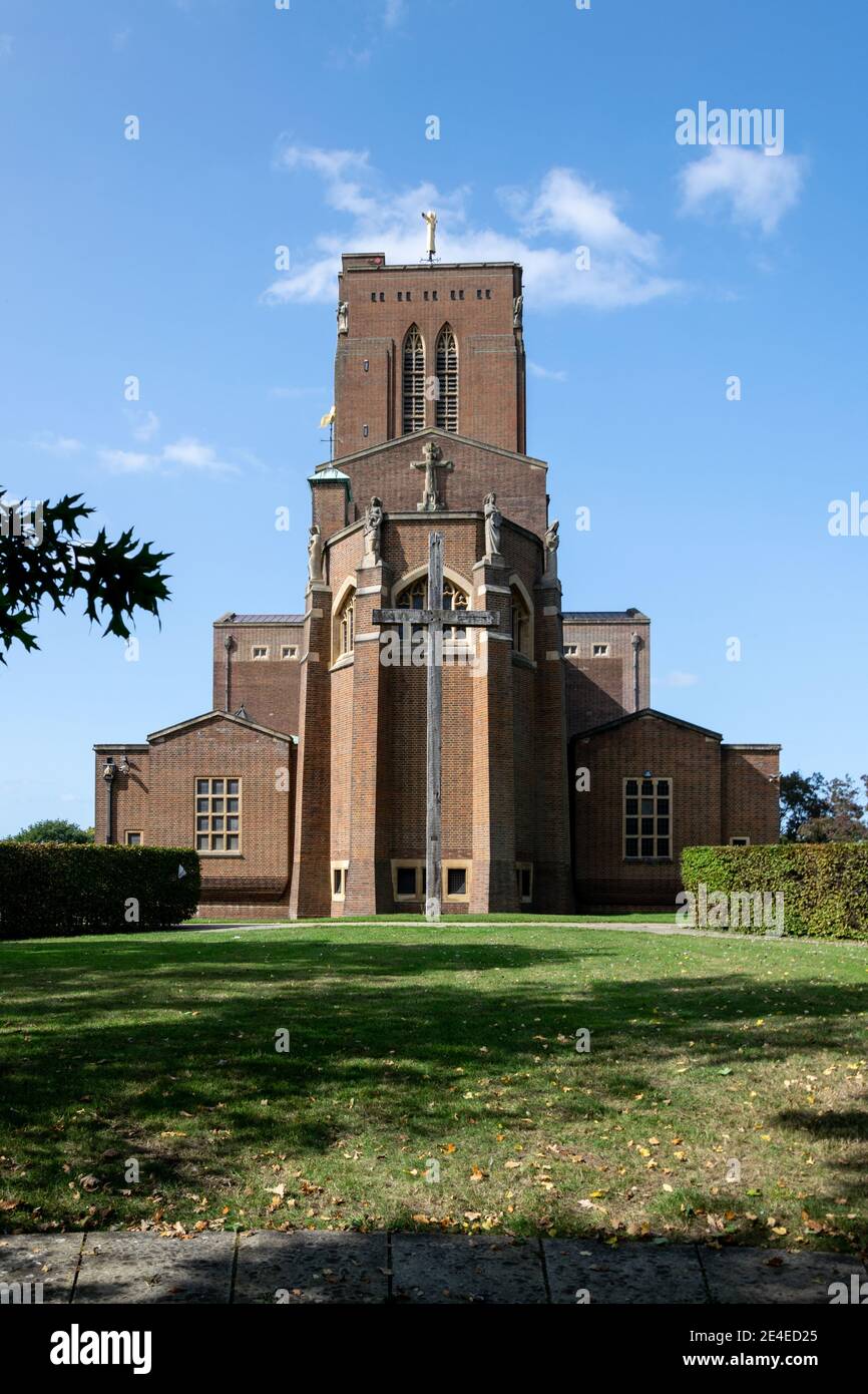 Guildford Cathedral with the Ganges Cross, Stag Hill, architect Sir ...