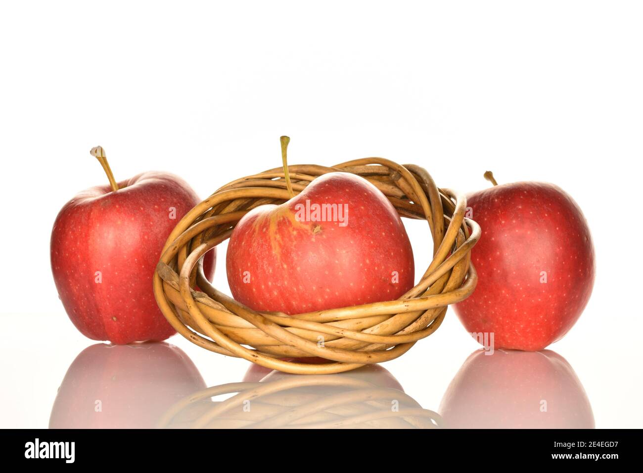 Ring of apples hi-res stock photography and images - Alamy
