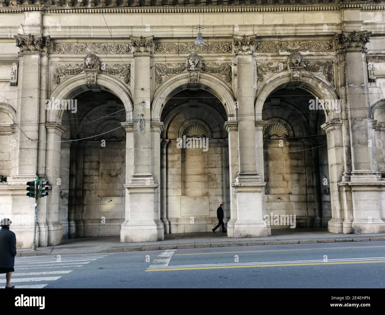Voussoir arch hi-res stock photography and images - Alamy