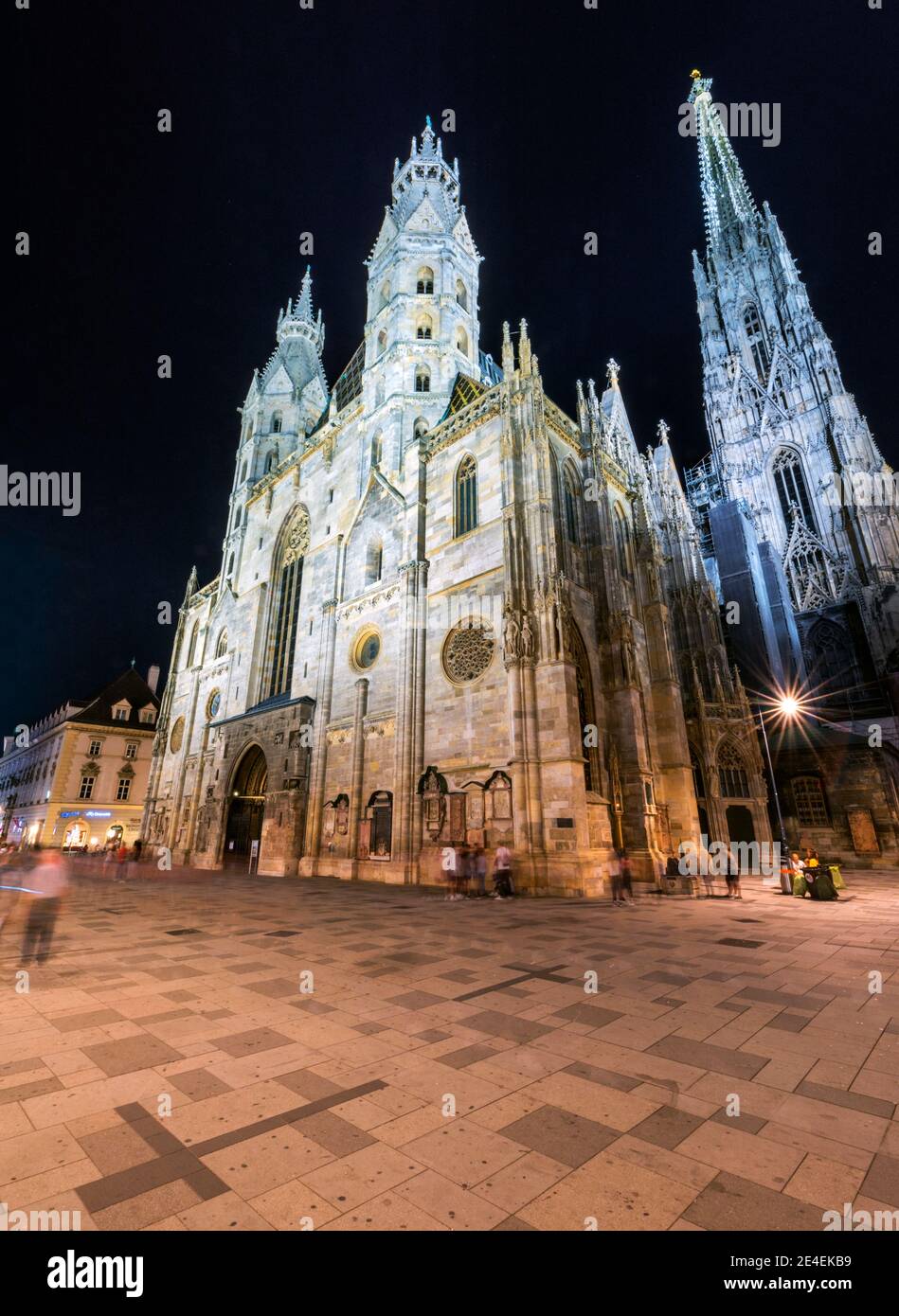 Night view vienna hi-res stock photography and images - Alamy