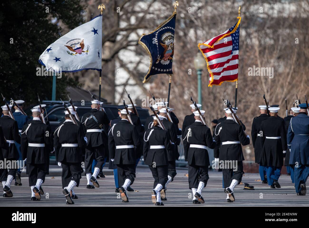 2021 review hi-res stock photography and images - Alamy