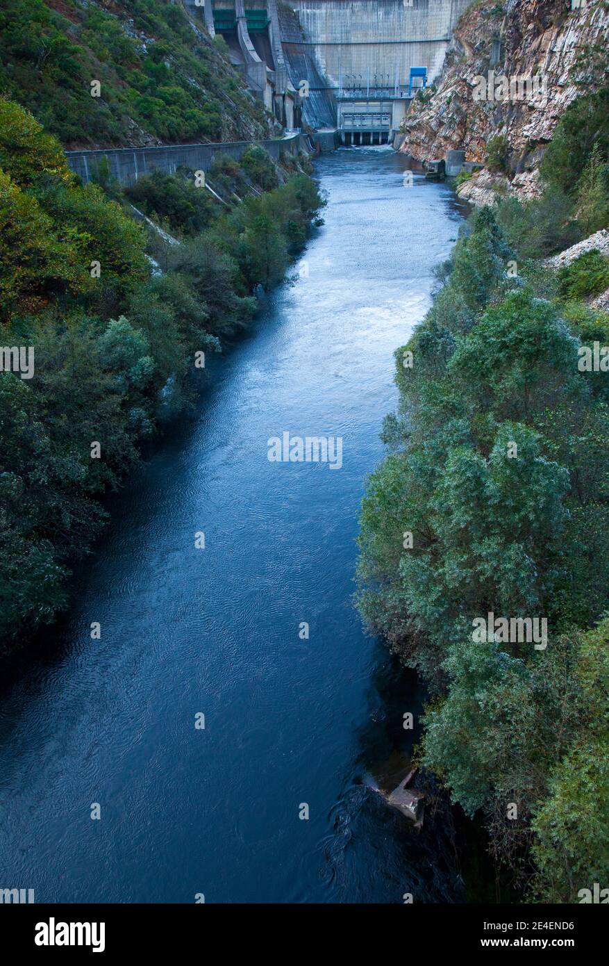 Calabazos, Río Narcea,, Asturias. NARCEA RIVER Stock Photo - Alamy