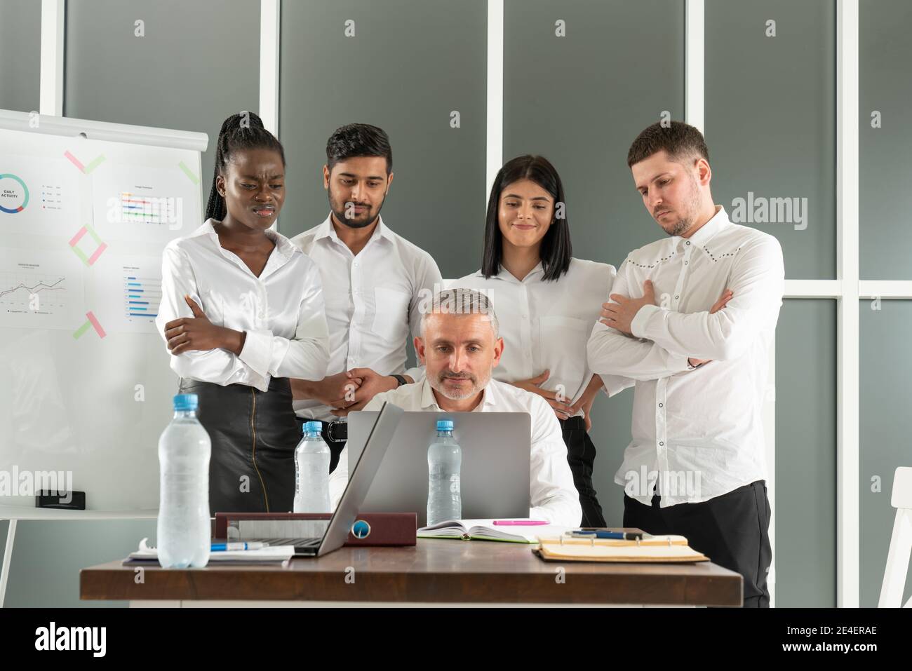 Indian people working with computers hi-res stock photography and ...