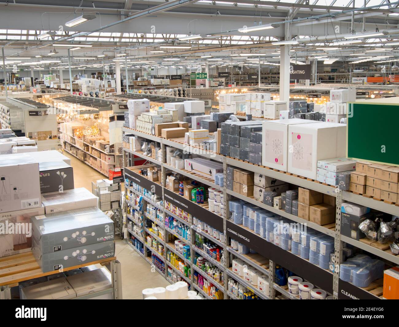 diy superstore aisles Stock Photo - Alamy