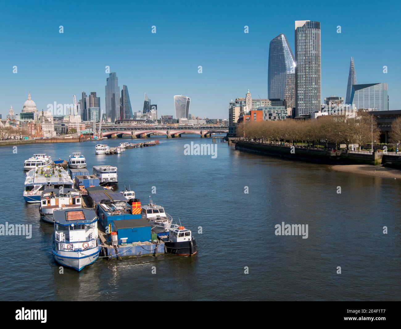 From waterloo st pauls walkie hi-res stock photography and images - Alamy