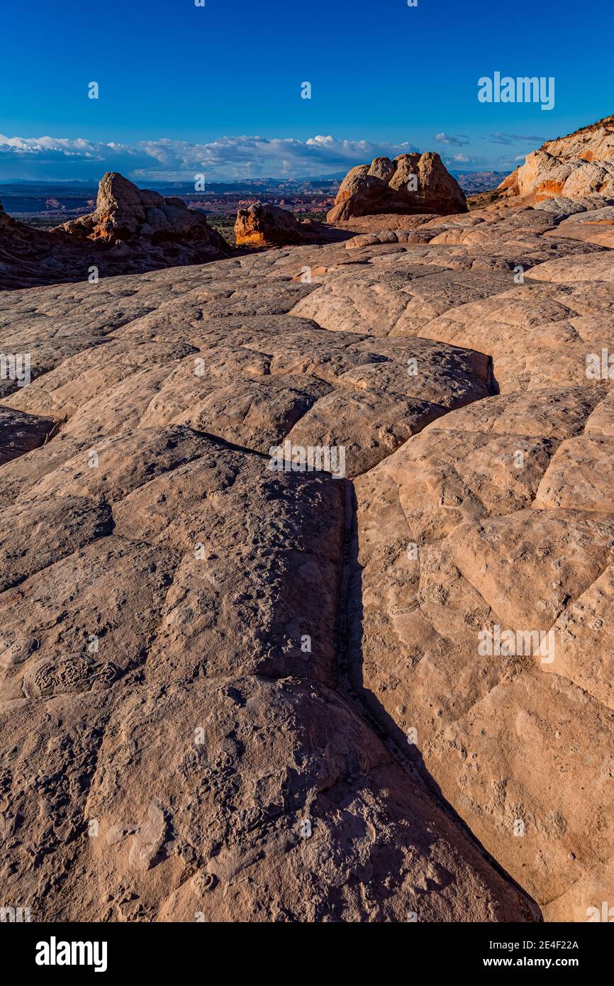 Cracks of sandstone hi-res stock photography and images - Alamy