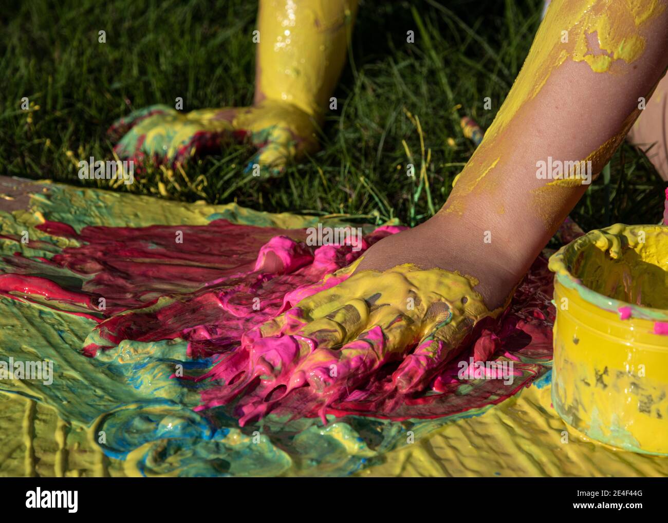 Child paint hi-res stock photography and images - Alamy