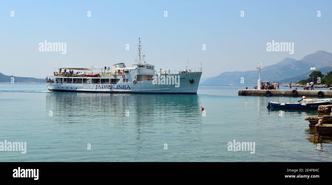Elaphite islands ferry hi-res stock photography and images - Alamy