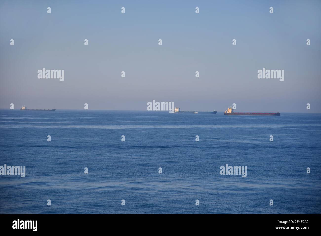 Two large container carrier ships hi-res stock photography and images ...