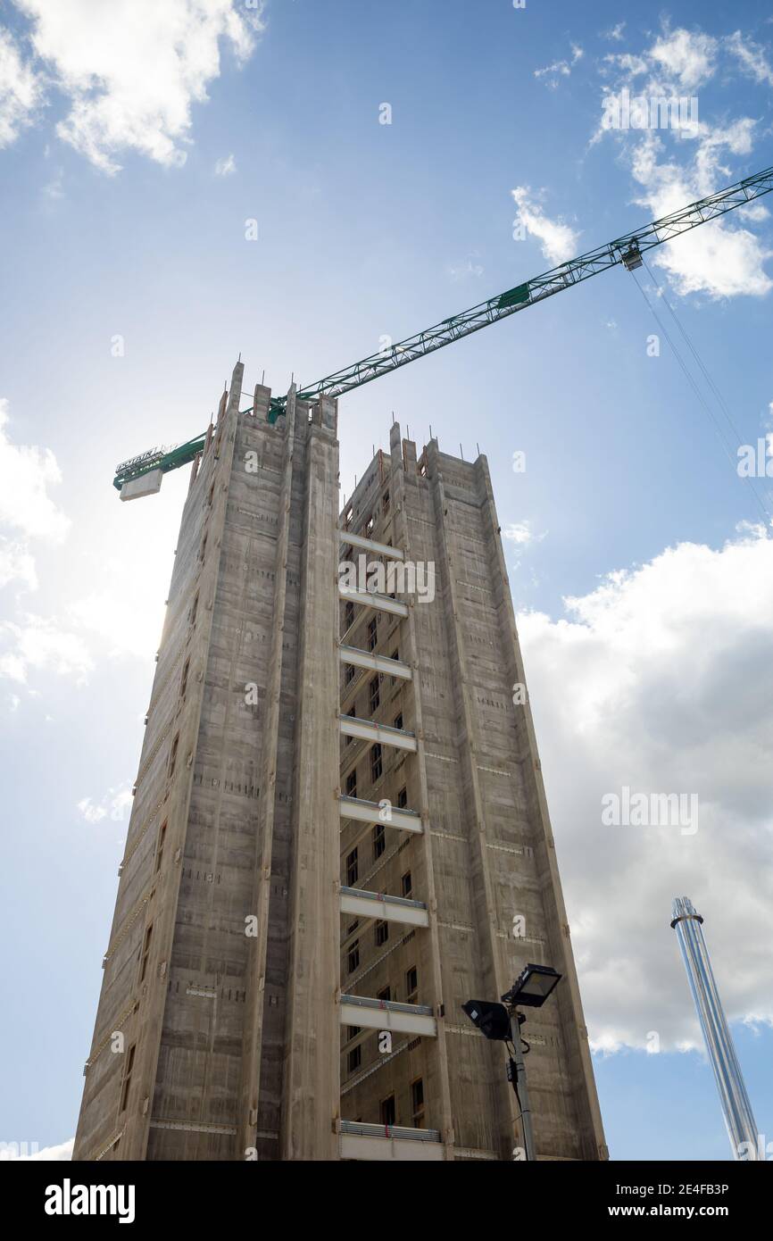 Newcastle upon Tyne UK: 2nd Aug 2020: High-rise construction site in ...