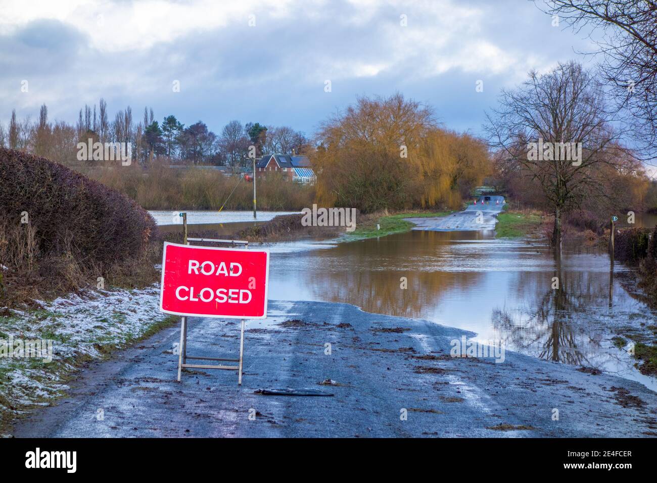 Flooding by storm hi-res stock photography and images - Alamy