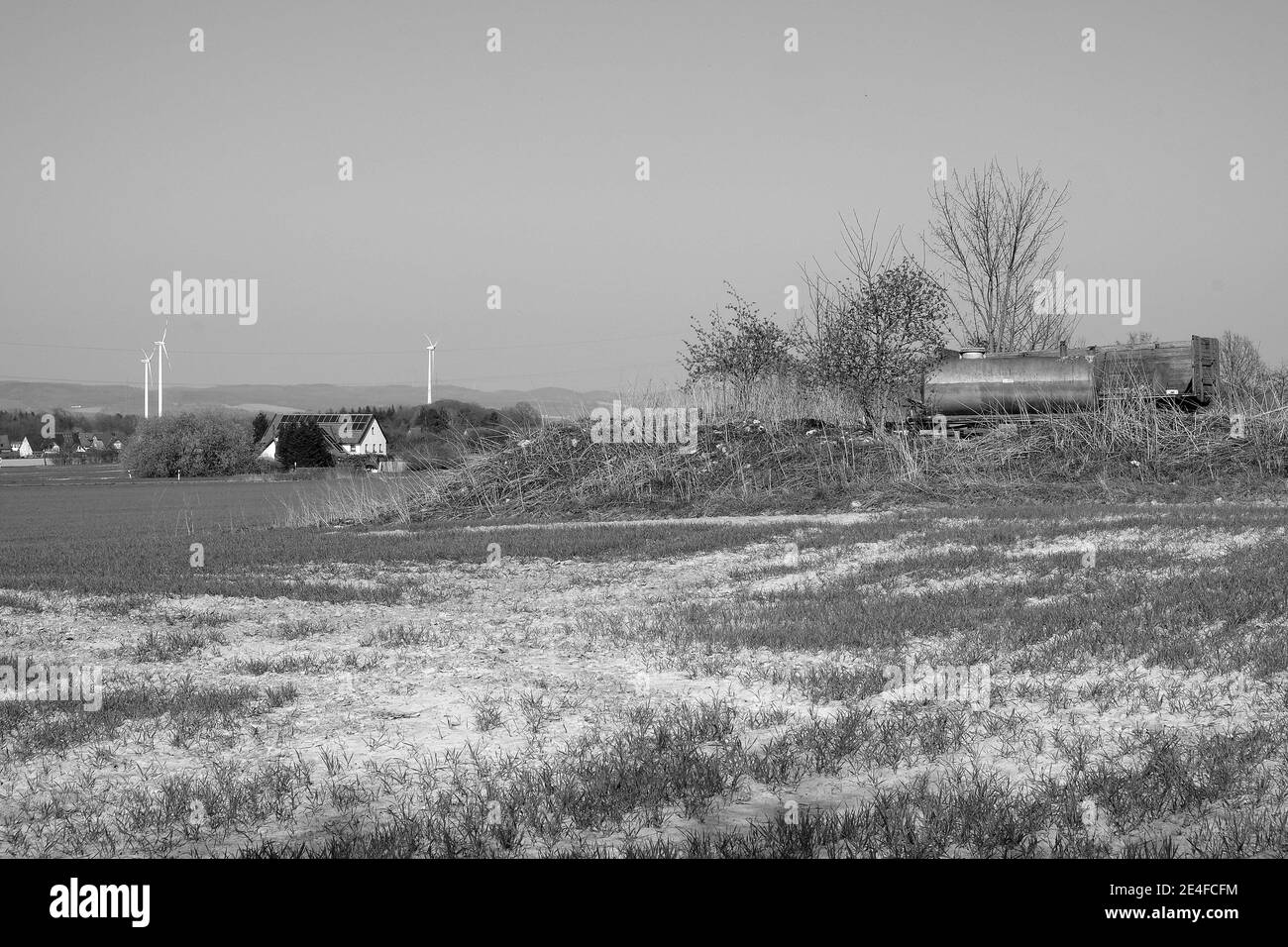 Field house on horizon Black and White Stock Photos & Images - Alamy