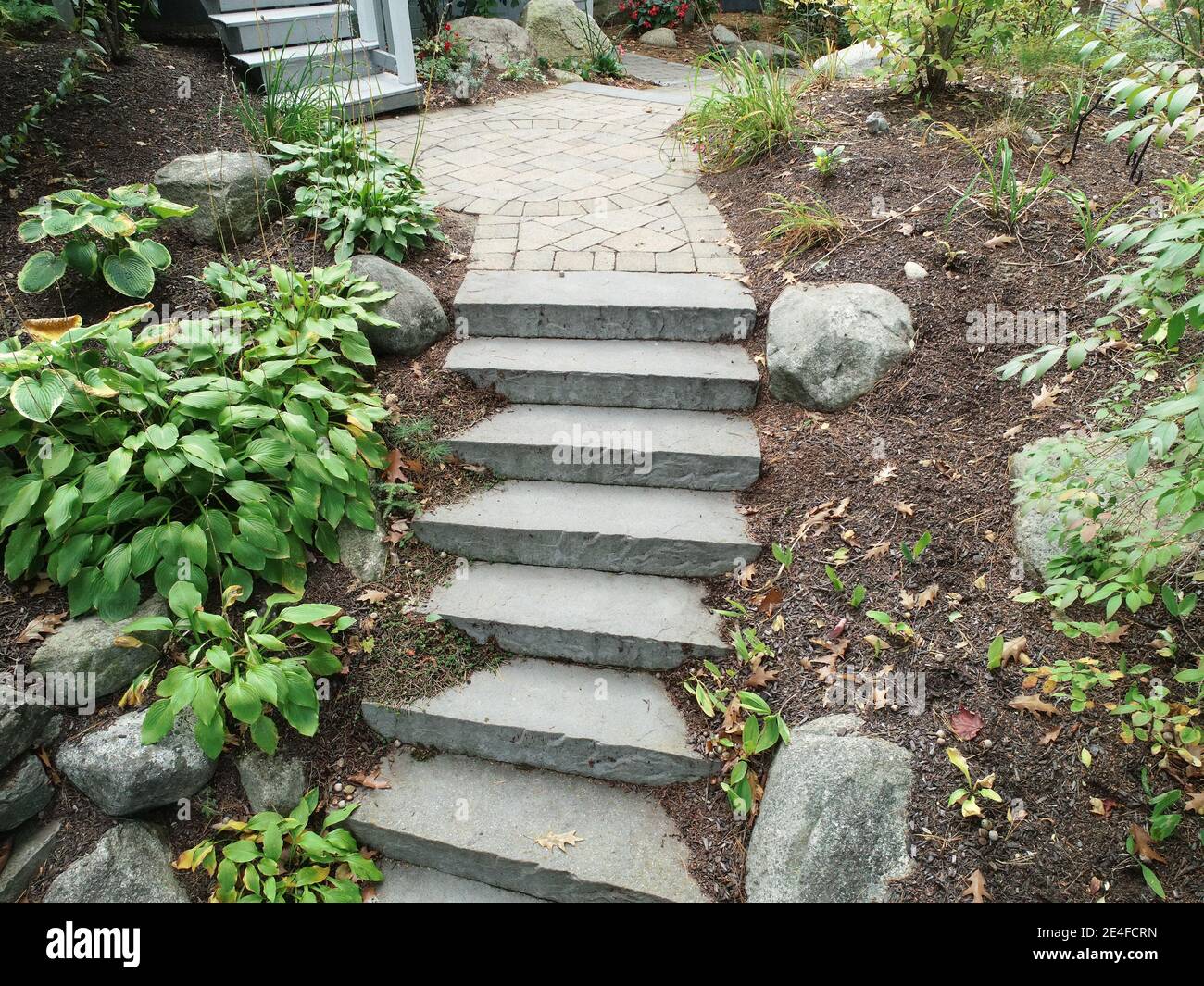 Stone flagged pathway hi-res stock photography and images - Alamy