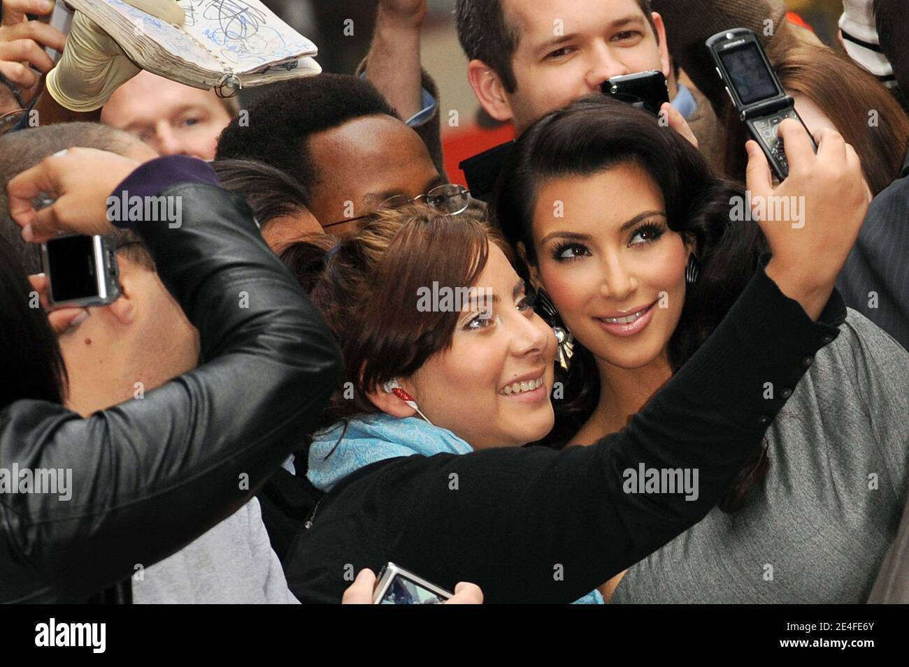 Kim Kardashian leaves the Ed Sullivan Theatre after her guest ...