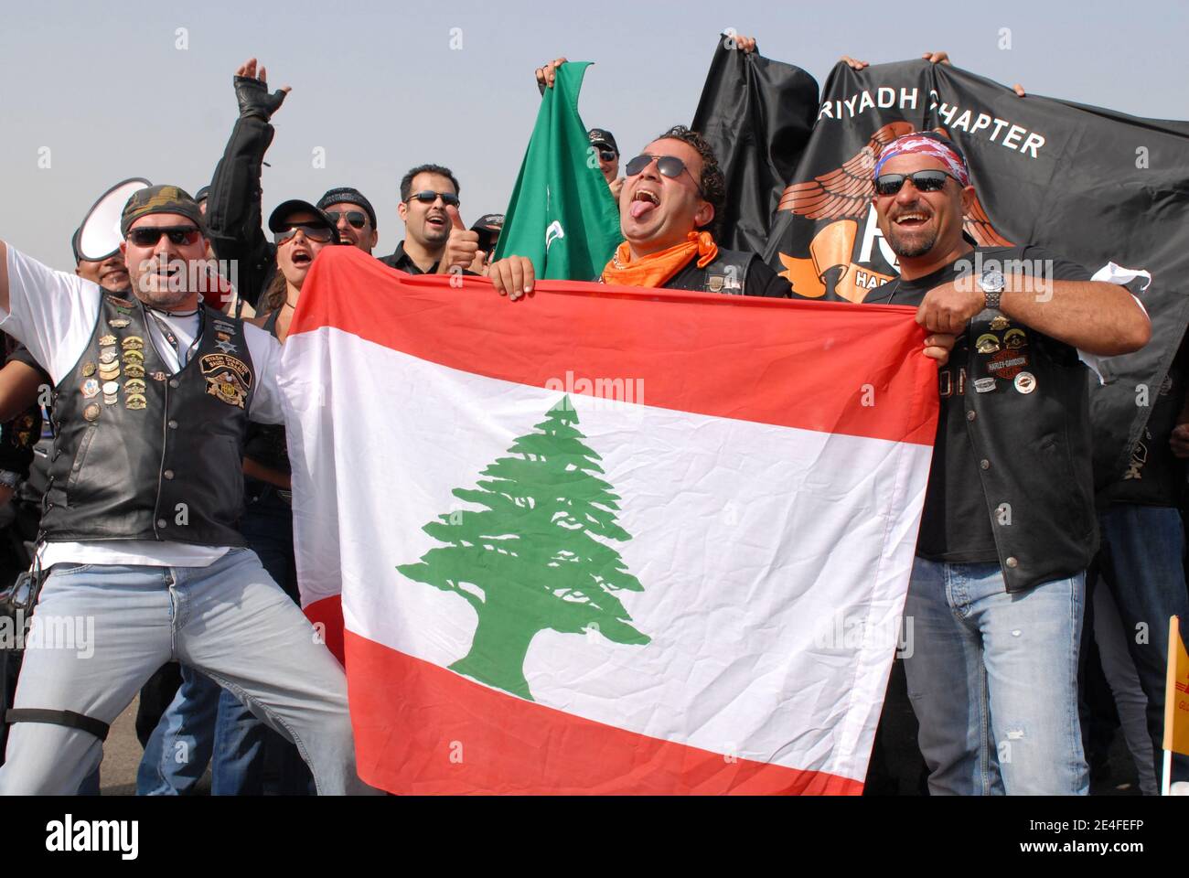 Syria road ride group hi-res stock photography and images - Alamy