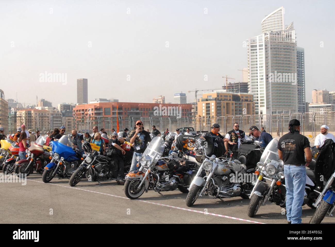 Syria road ride group hi-res stock photography and images - Alamy