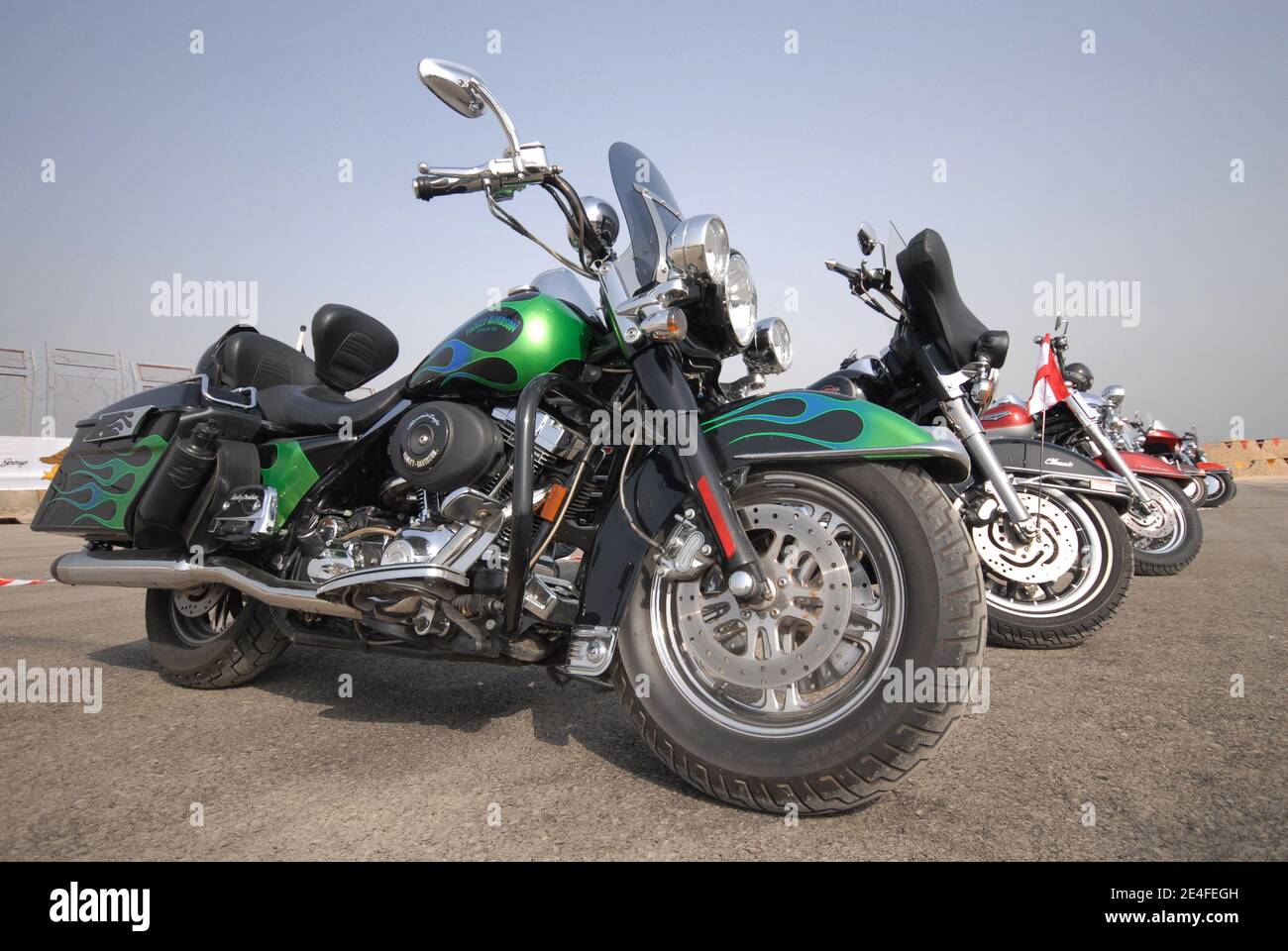 Ksa and uae hi-res stock photography and images - Alamy