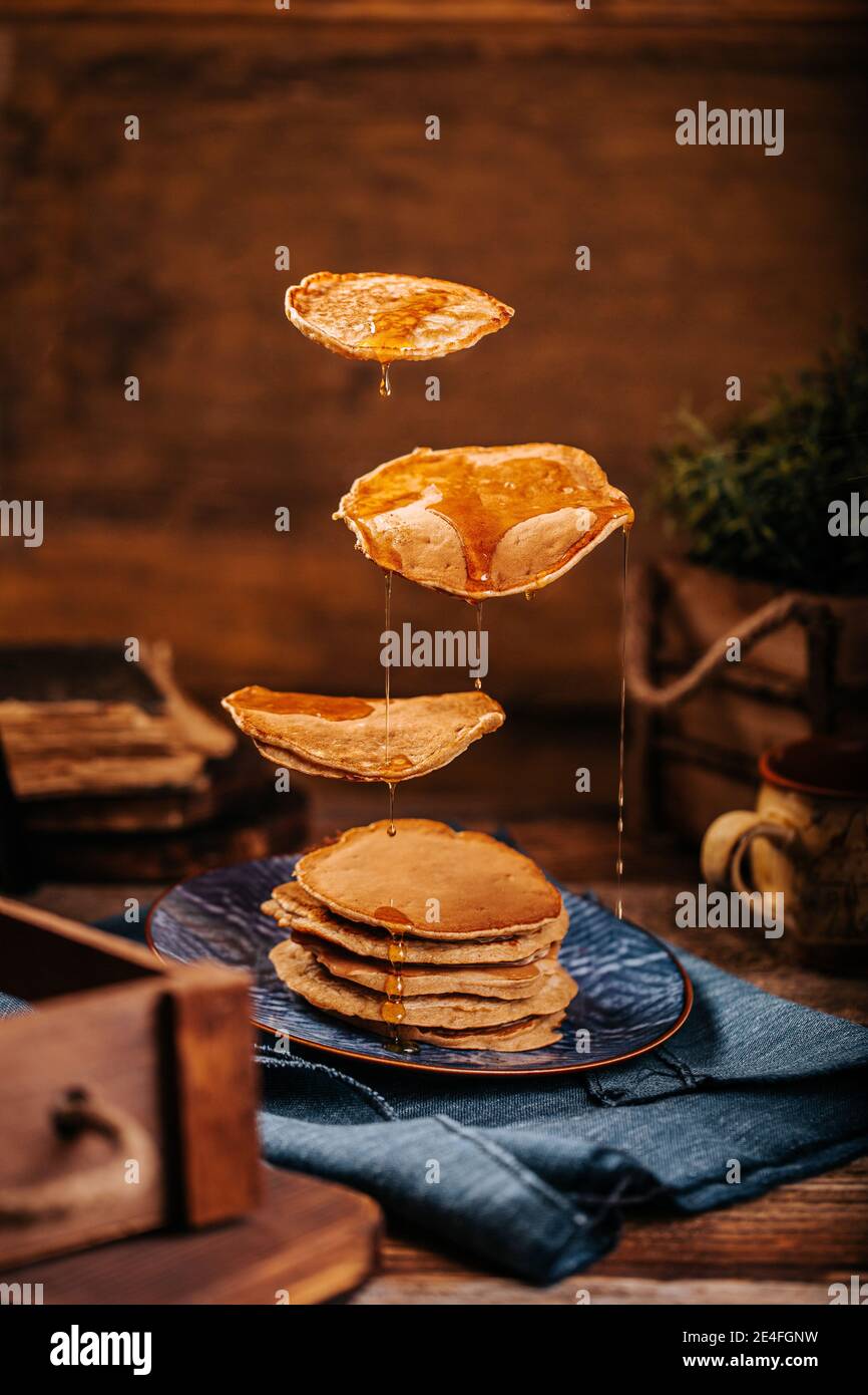 Flying pancake hi-res stock photography and images - Alamy