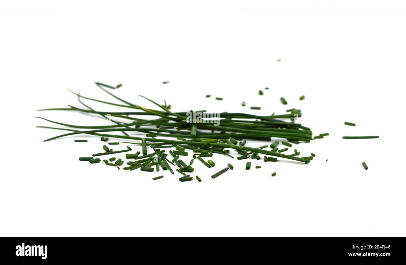 Chopped chives isolated. Fresh green chopped chives isolated on white ...