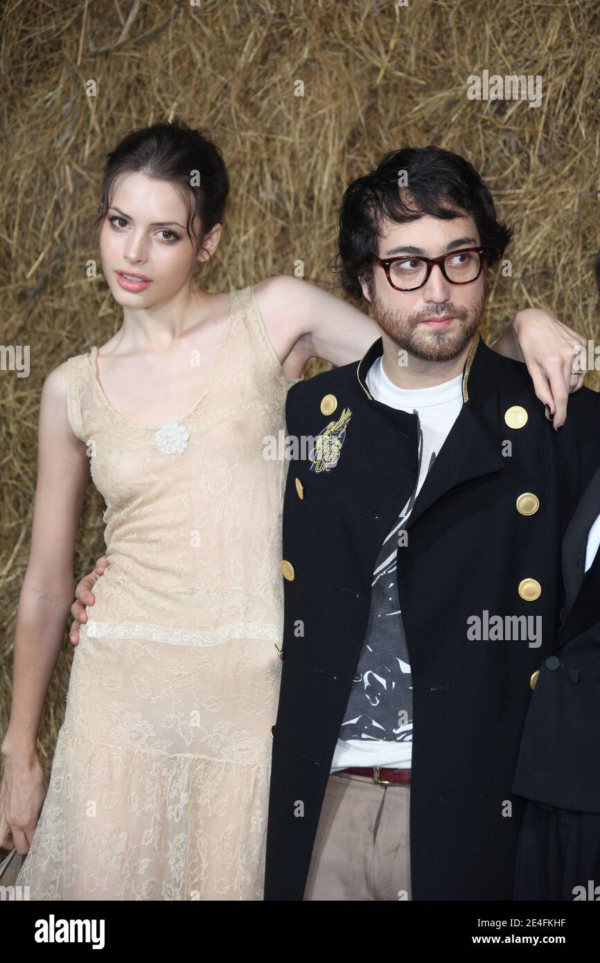 Sean Lennon and his girlfriend attending the Chanel's Spring-Summer ...