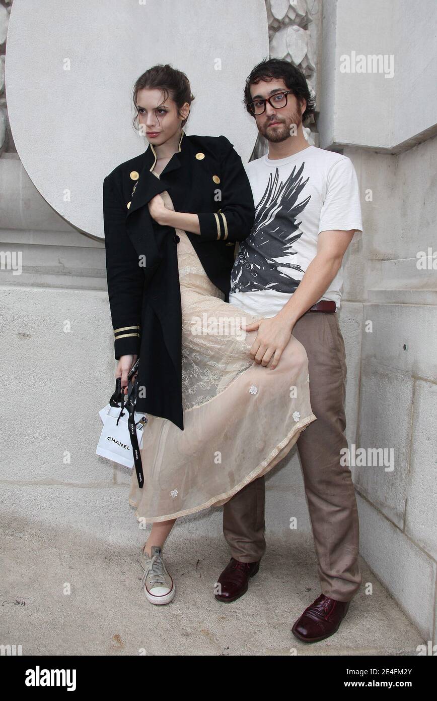 Sean Lennon and his girlfriend attending the Chanel's Spring-Summer ...