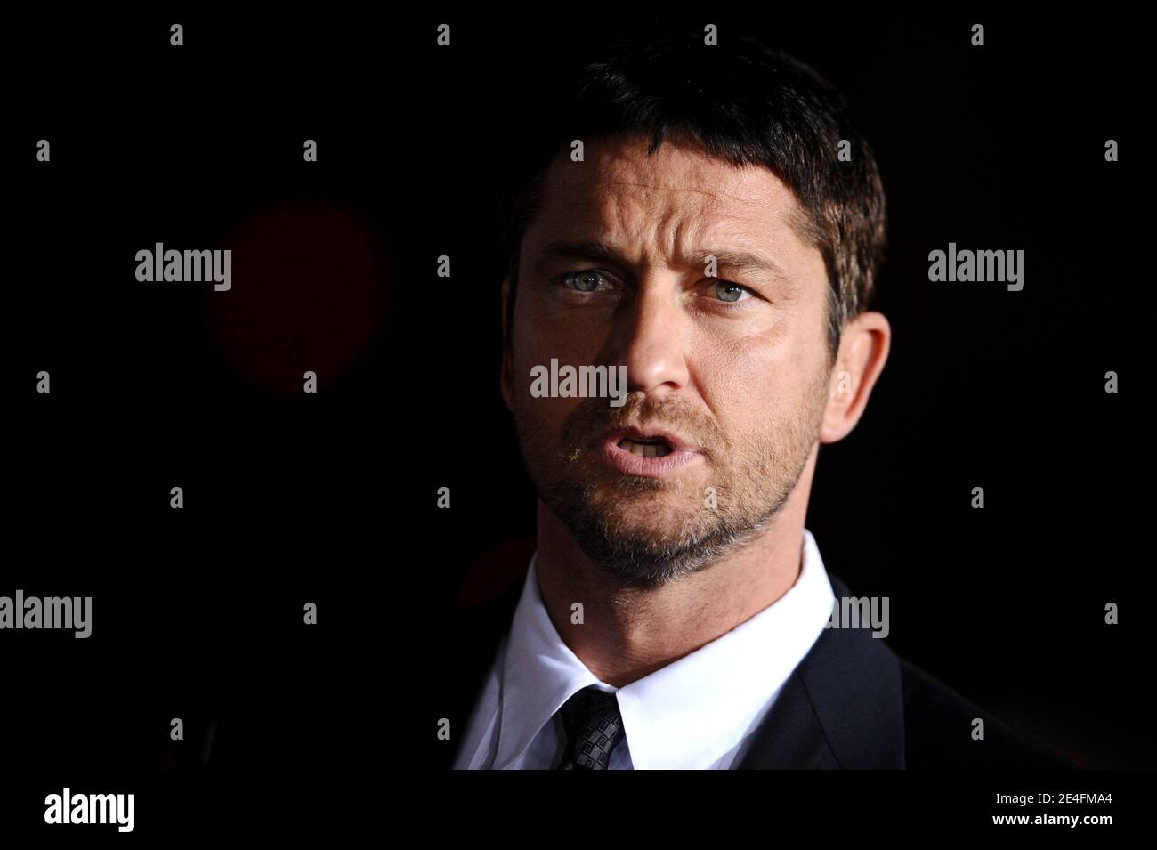 Gerard Butler arriving for the premiere of 'Law Abiding Citizen' held ...