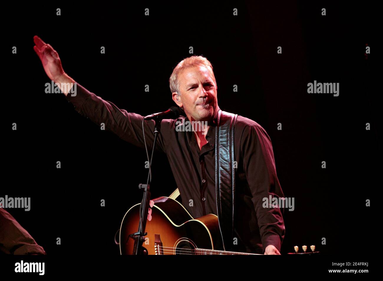 Kevin costner american actor in hi-res stock photography and images - Alamy