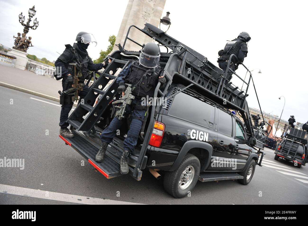 Members of the GIGN (Intervention Group of the National Gendarmerie ...