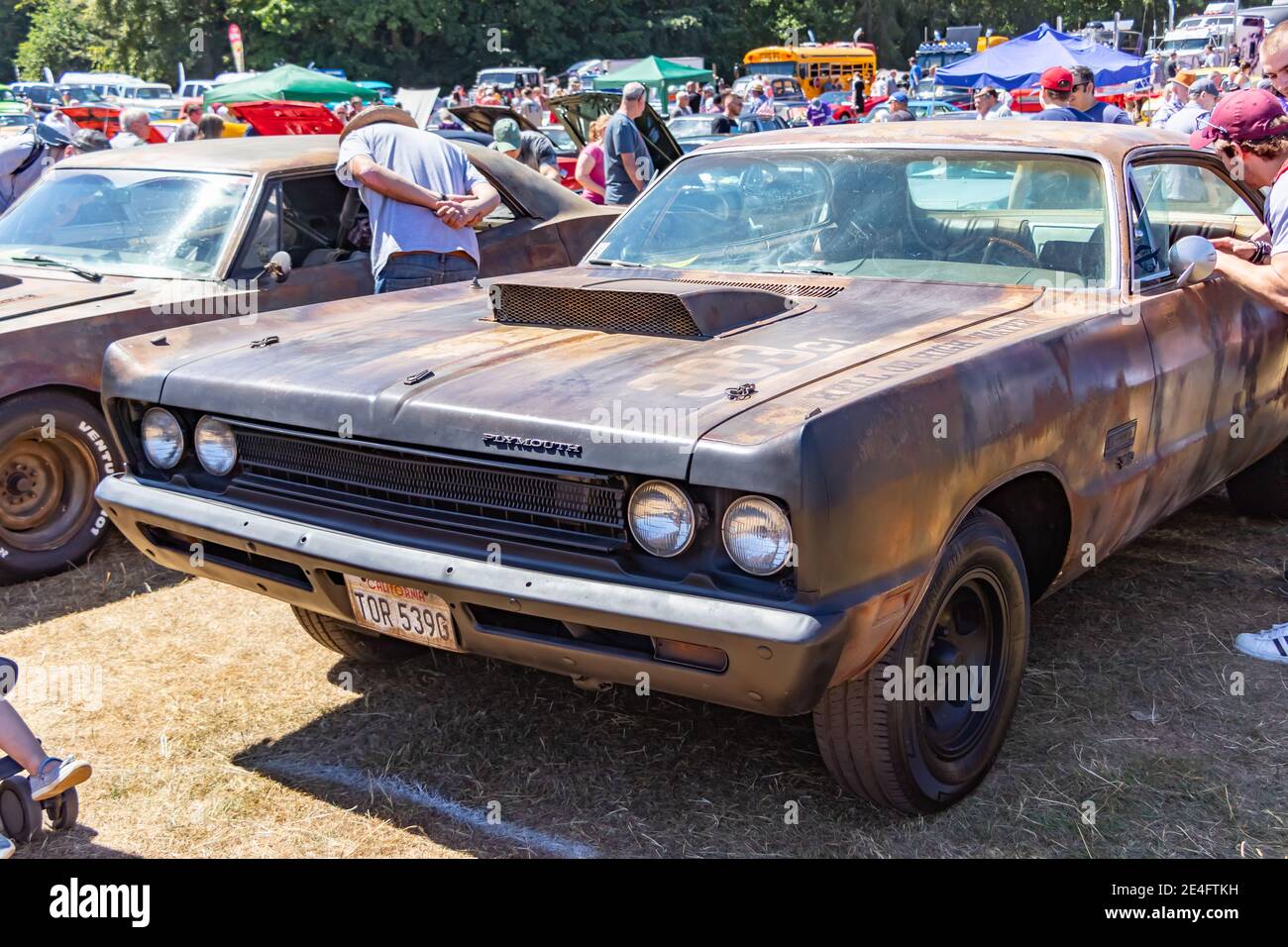 rusty Plymouth rat car at Stars & Stripes classic American car show ...
