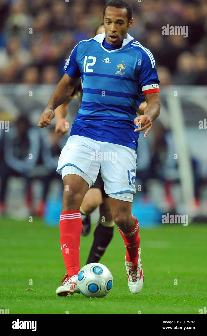 Thierry henry france 2009 hi-res stock photography and images - Alamy